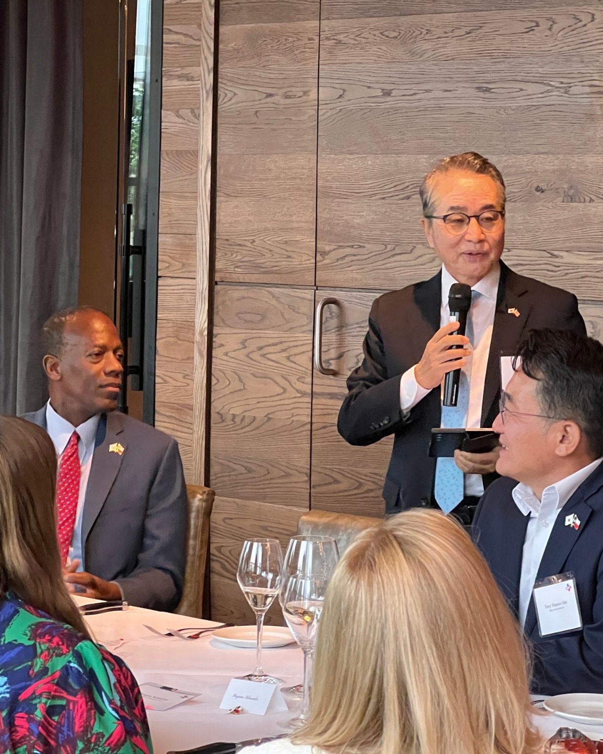 텍사스 주정부 및 시정부 주요인사, 미주 지역 CJ그룹 법인장 면담 상세보기|공관장 및 직원 활동 | 주휴스턴 대한민국 총영사관